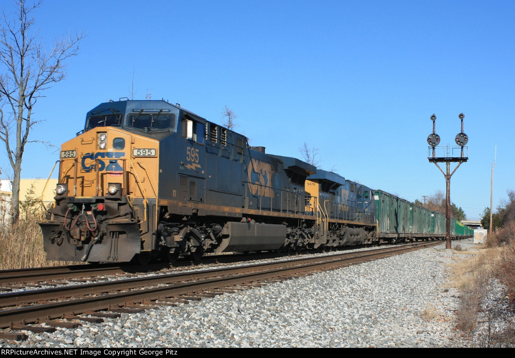 CSX 595 and train Q703